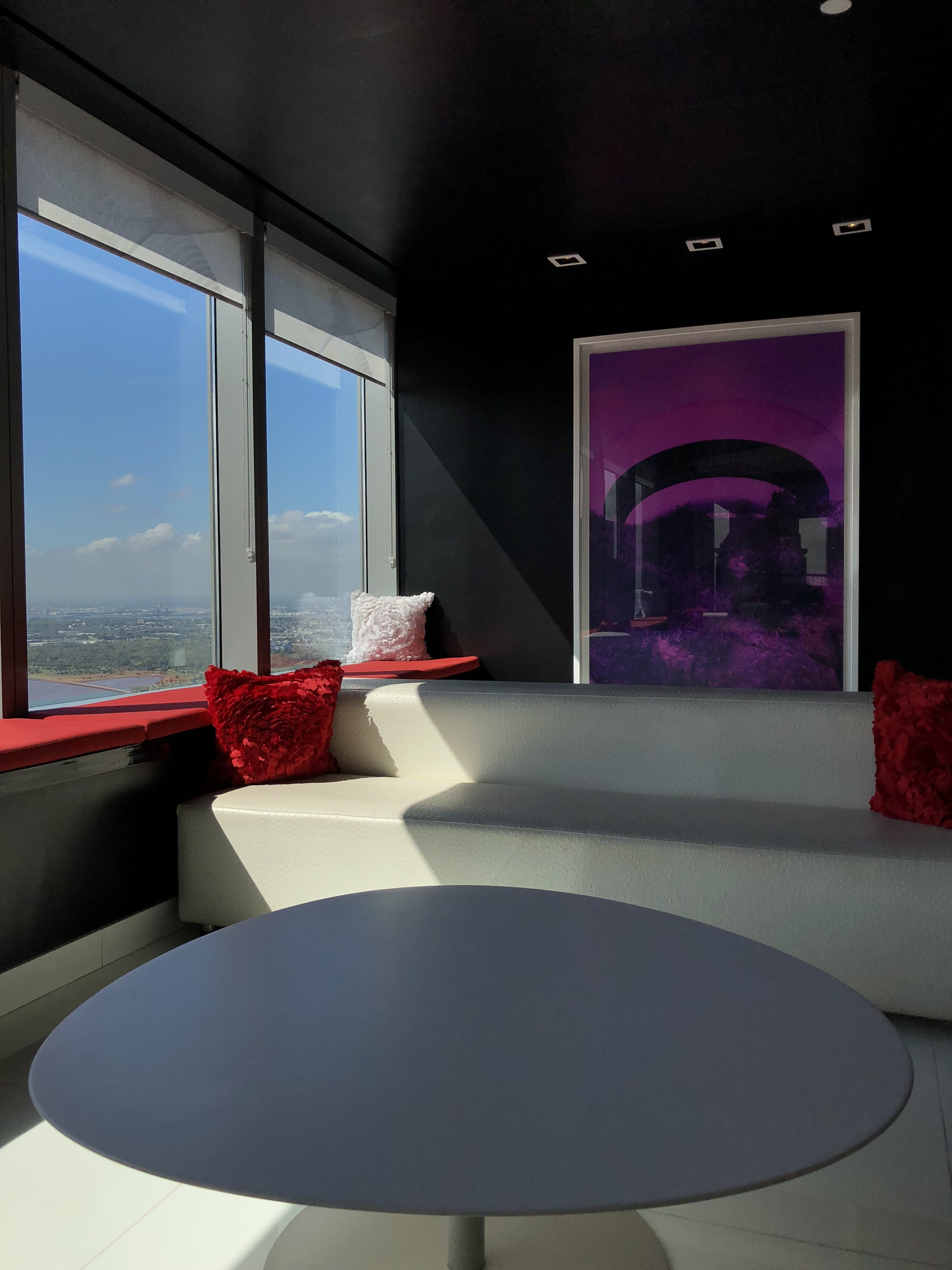 Indoor Lounge - Cell Phone News & More - Wing Blog